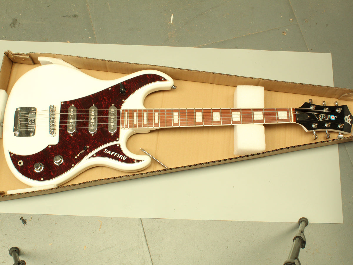 Demo model Rapier Saffire Electric Guitar ~ Vintage White – Alegree